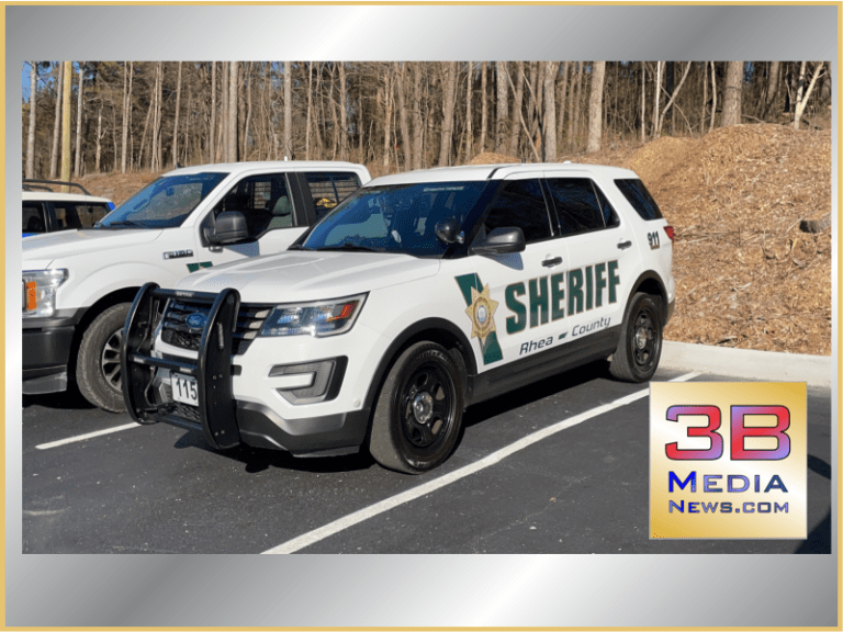 RHEA COUNTY INVESTIGATION ENDS IN CRASH – 3B Media News