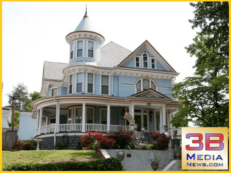 CORNSTALK HEIGHTS CHRISTMAS TOUR OF HOMES – 3B Media News